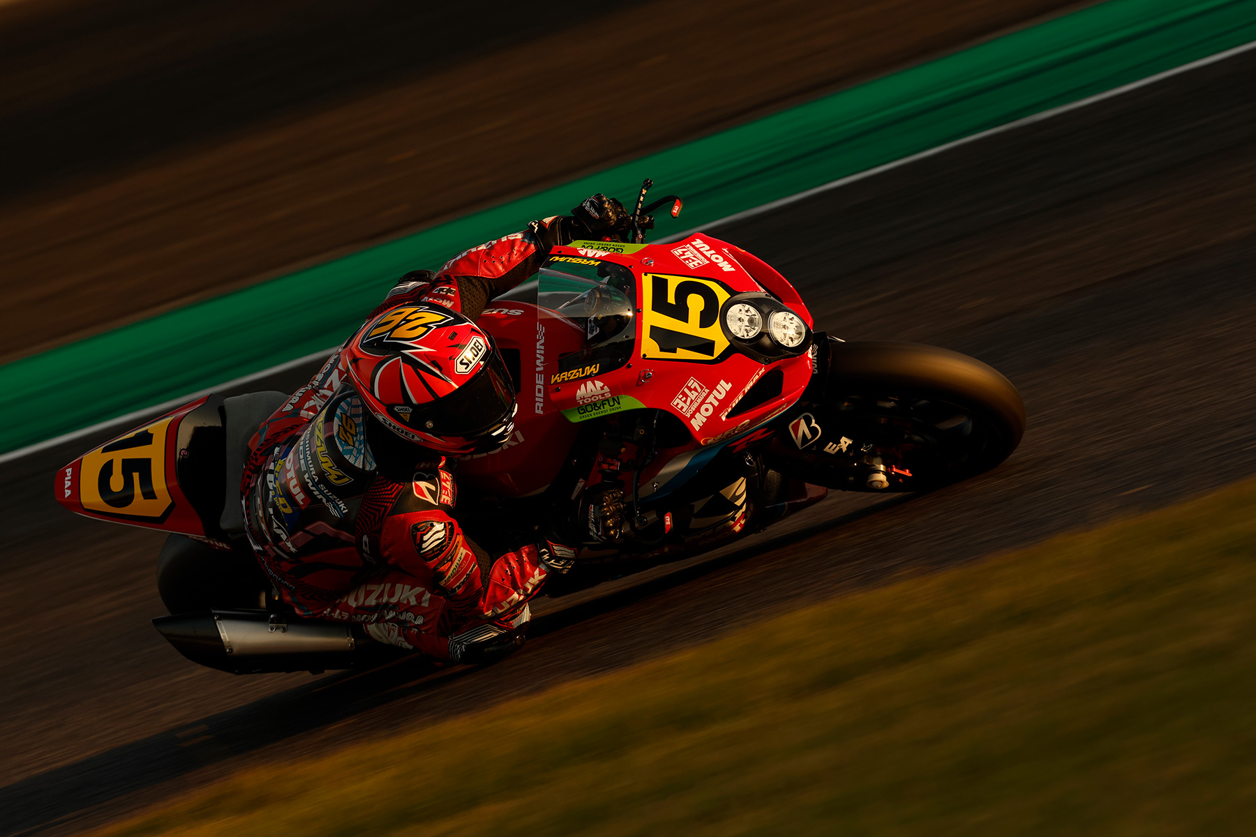 全日本ロードレース選手権(JSB1000クラス) Rd.8 鈴鹿サーキット | ヨシムラジャパン