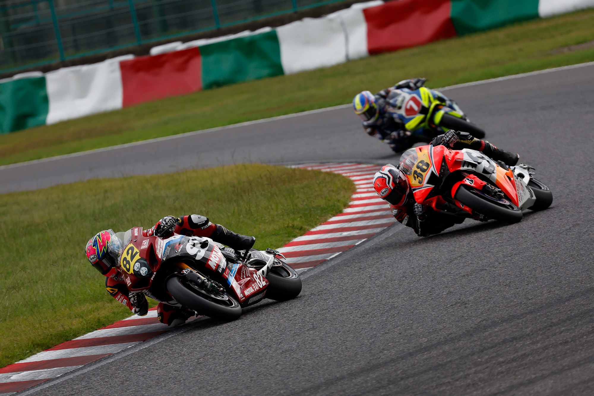 全日本ロードレース選手権(JSB1000クラス) Rd.8 鈴鹿サーキット | ヨシムラジャパン