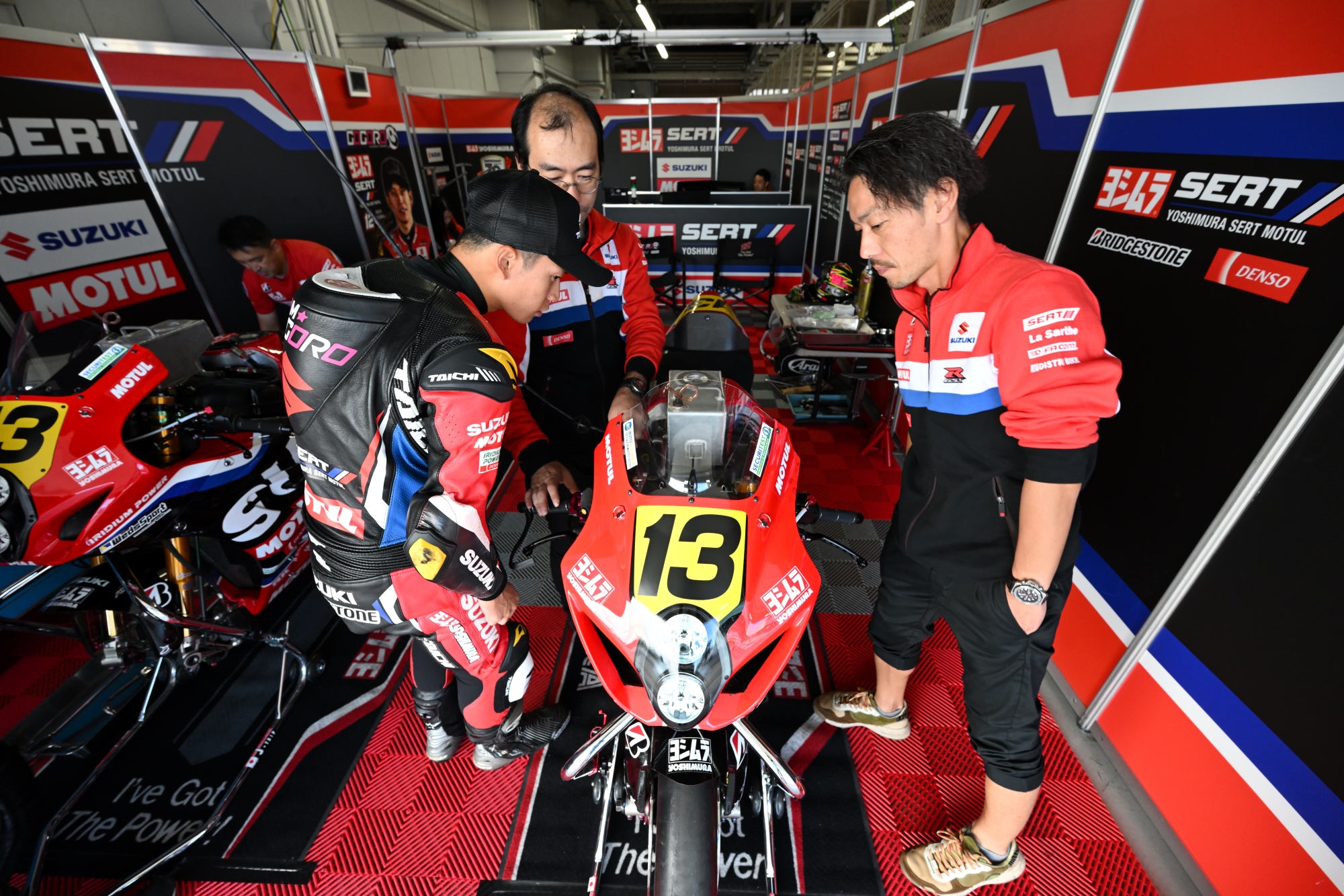 全日本ロードレース選手権(JSB1000クラス) Rd.8 鈴鹿サーキット | ヨシムラジャパン