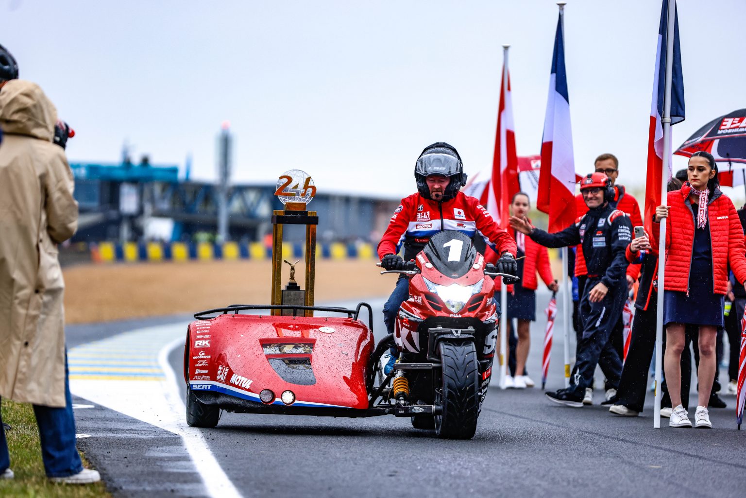2025 FIM世界耐久選手権(EWC) Rd.1 ルマン24時間レース 決勝 | ヨシムラジャパン